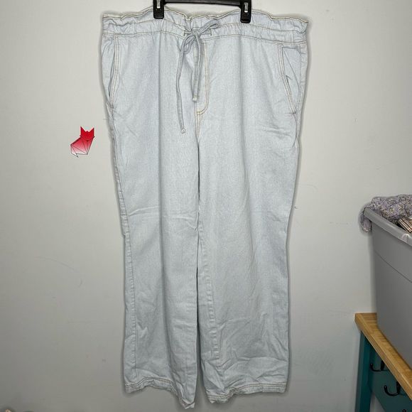 Universal Thread | Jeans | Universal Thread Wide Leg Light Denim Pull On Drawstring Pants Plus ...